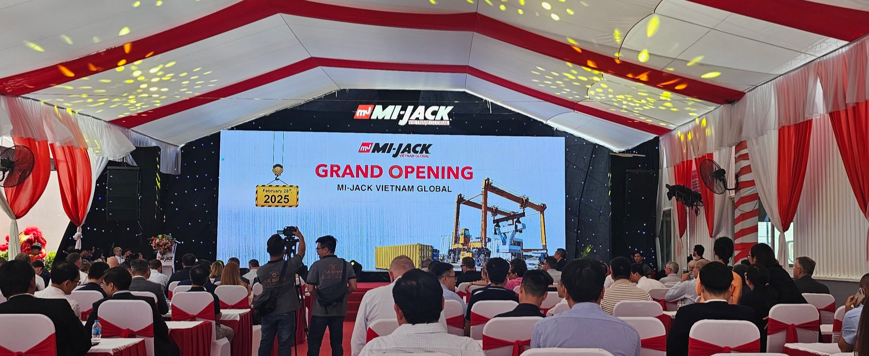 MI-JACK khai trương nhà máy mới | Davita.vn